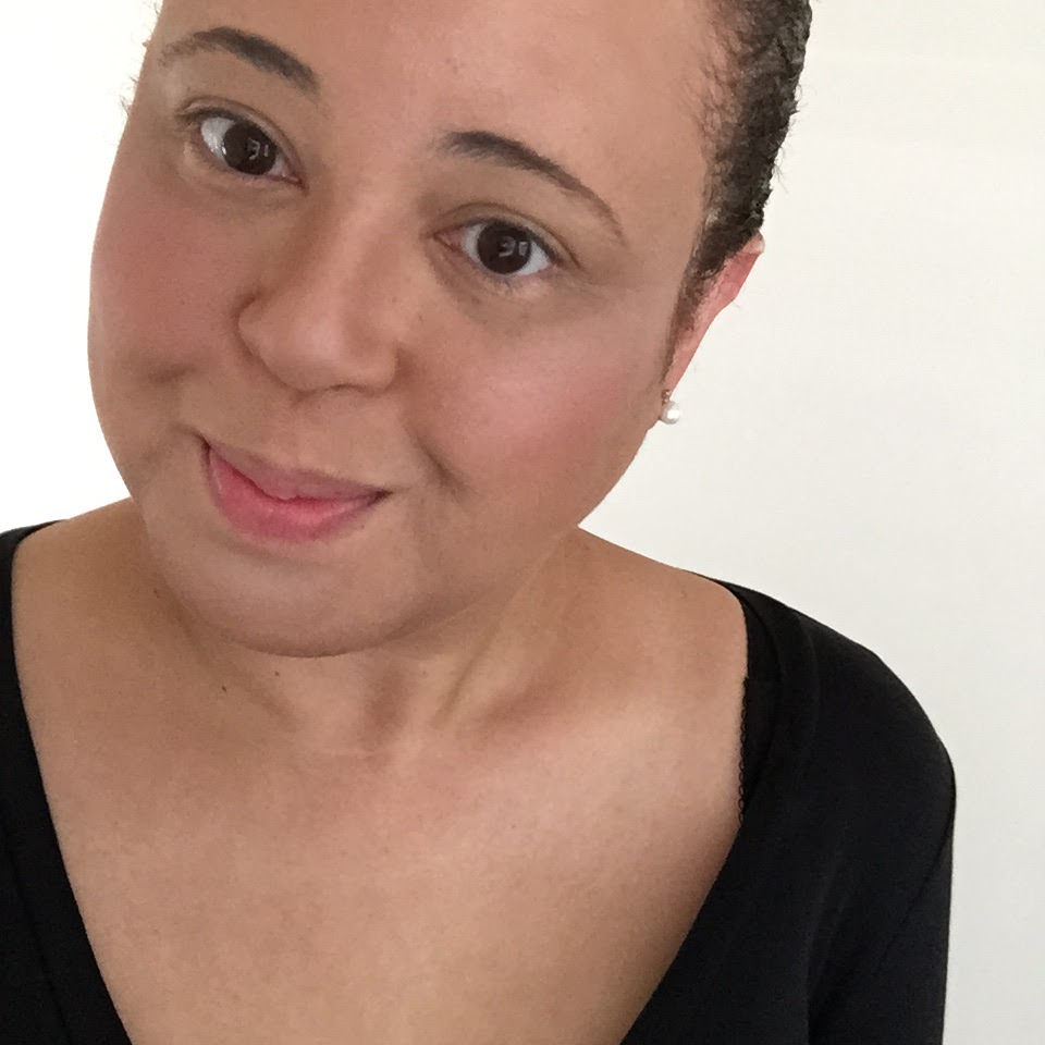 Doll 10 Cheek To Chic Blush & Contour Palette Review | A Very Sweet Blog