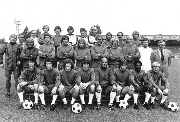 Botões para Sempre: O saudoso HFC Haarlem - Holanda - 1978