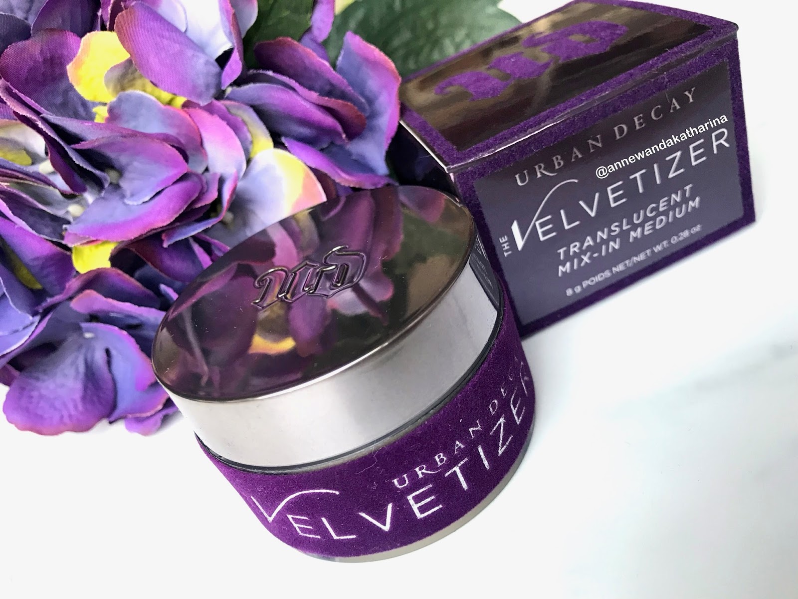annewandakatharina: Urban Decay The Velvetizer