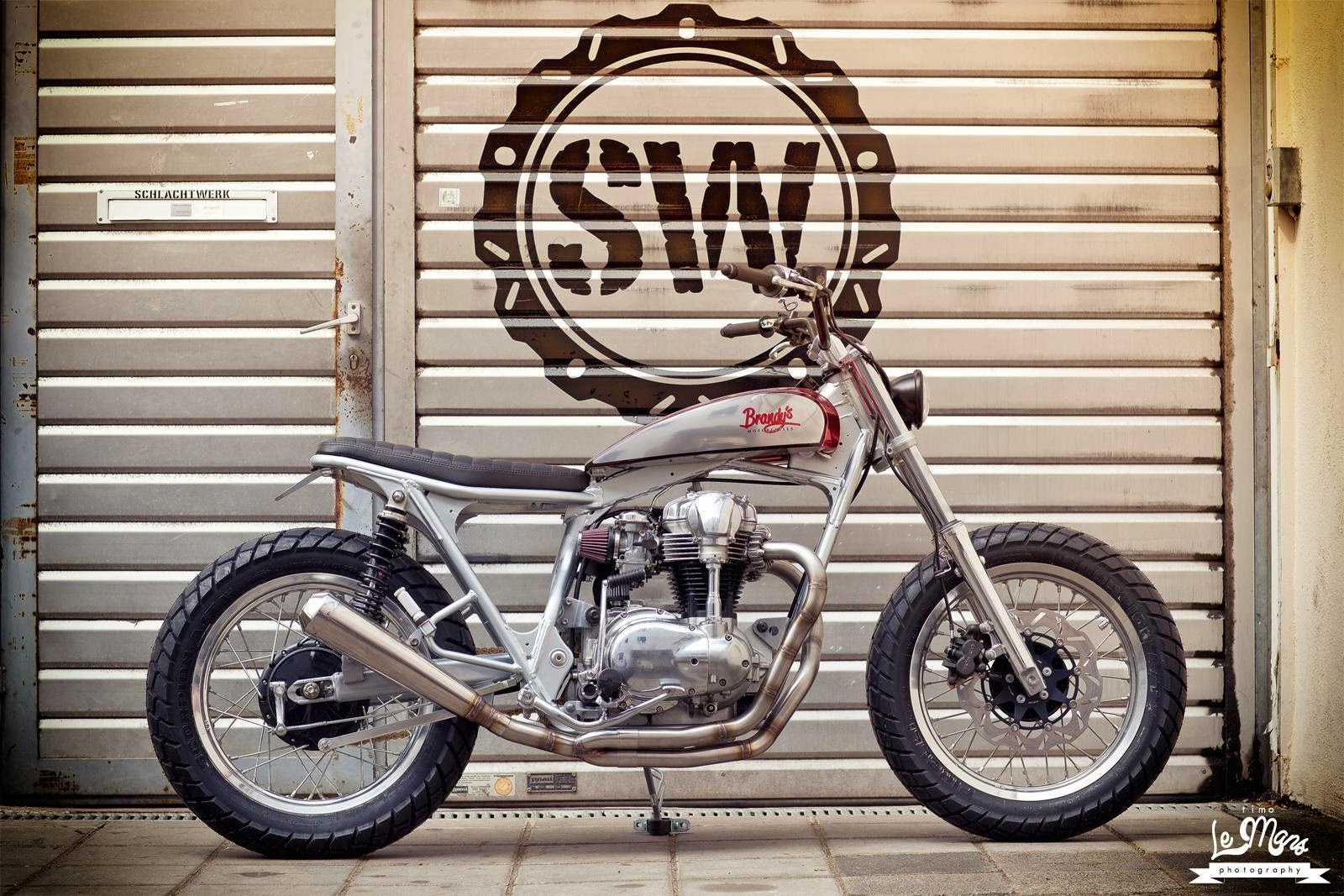 KAWASAKI W650 DIRT RACER - RocketGarage - Cafe Racer Magazine
