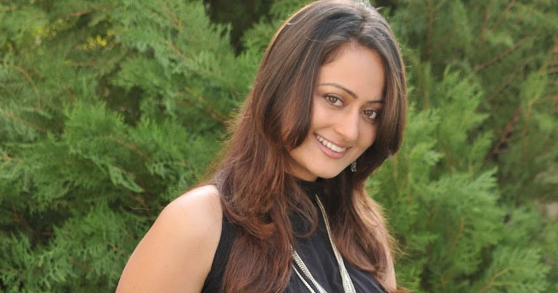 Actress Kaveri Jha Hot Pictures Gallery Stills