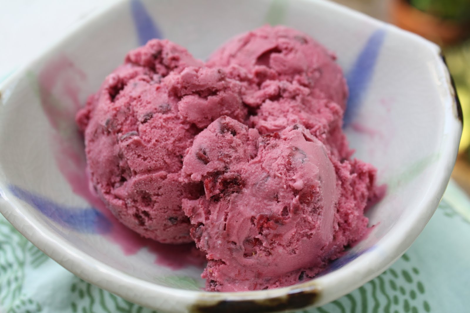 Nicole at Home: Overrun by Olallieberries, in a good way