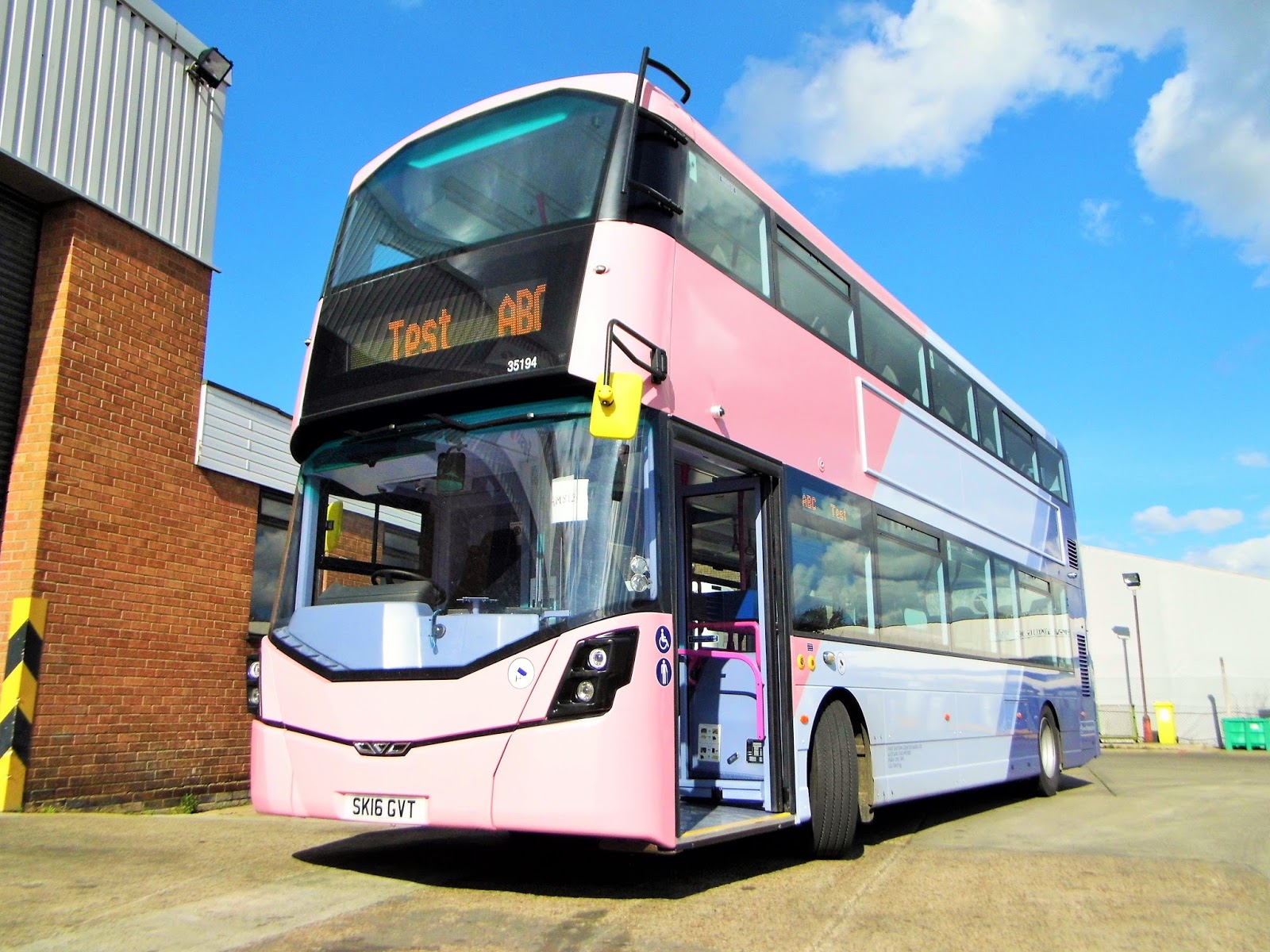 First Eastern Counties Buses Blog: First Two Streetdecks arrive and more
