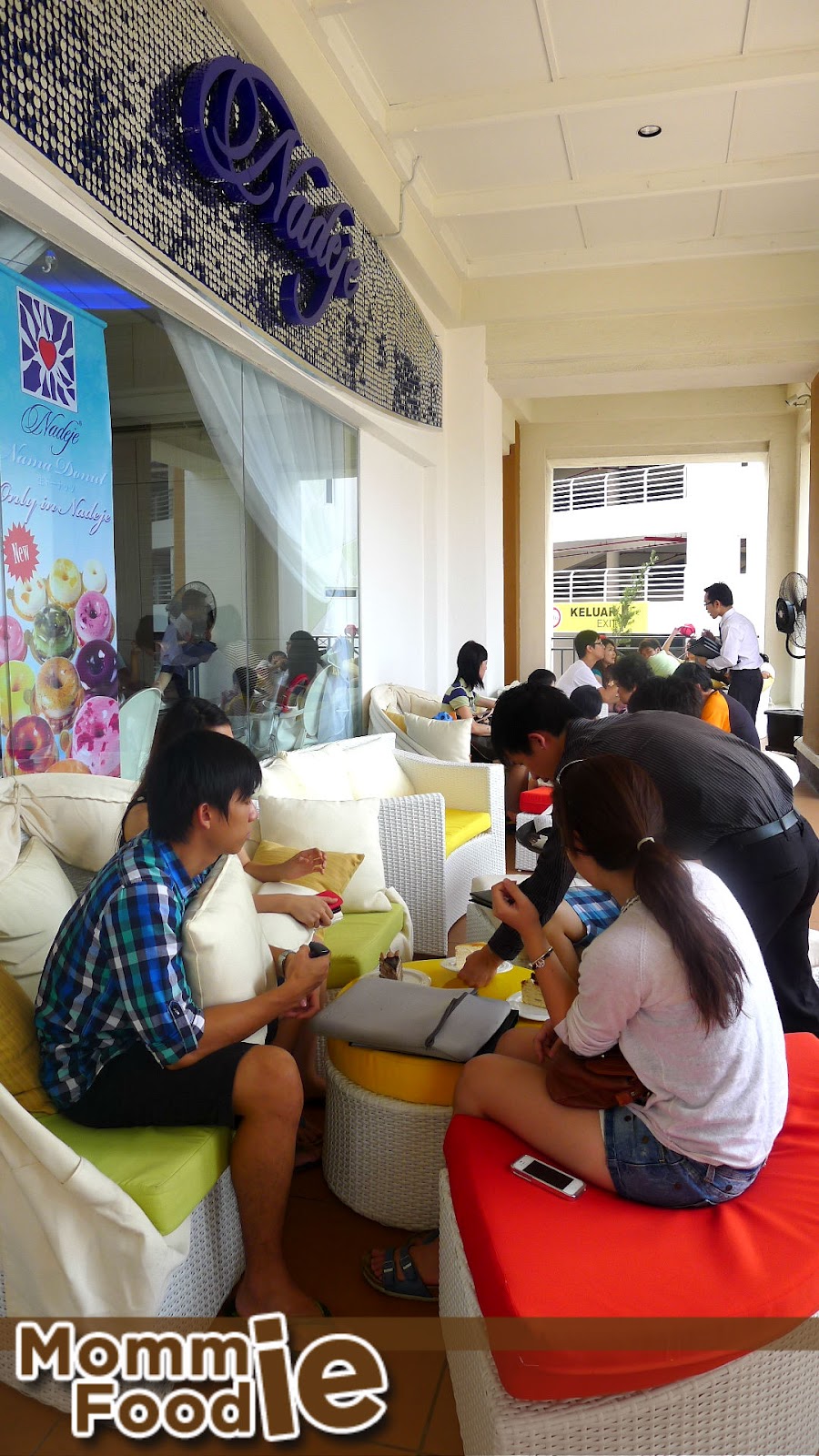 The Life of a Foodie Mum: Nadeje Cake Shop @ Mahkota Parade, Melaka