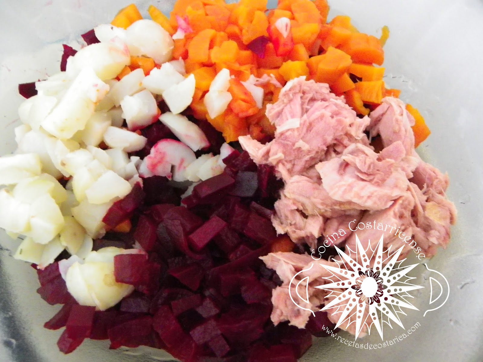 Cocina Costarricense: ensalada rusa con atún