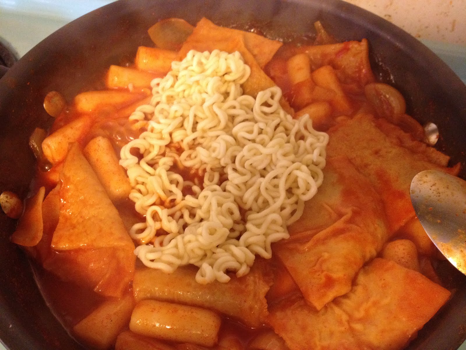 떡뽂이 - Ddukbokki / 라볶이 Rabokki
