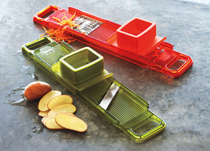 Traci Fruit: Mandolin Slicer Injury WARNING GRAPHIC!!