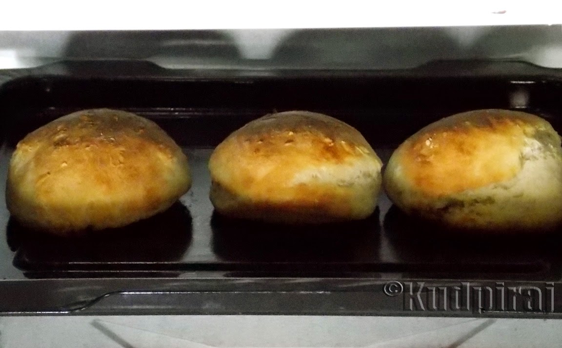 Kudpiraj's Garam Tawa: Goan Poi(Poee/Paav Bread) - Christmas Special