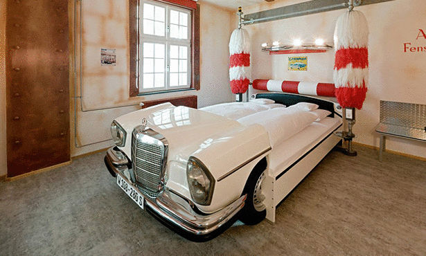 Wierd Crazy Funny Pictures: Wacky beds