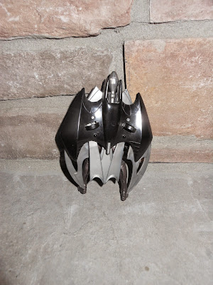 Emperor Dinobot's giant Batman figure database and review site!: Hover ...