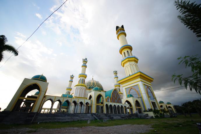 WISATA HALAL LOMBOK: wisata halal lombok