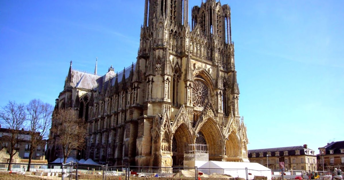 Chartres Cathedral Desktop Wallpaper | Important Wallpapers