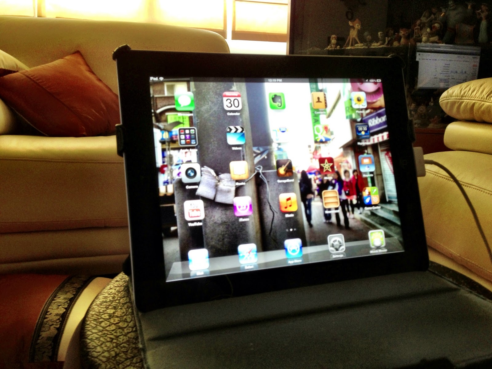 The Silver Chef: iPad Menu Food Ordering - Dehumanizing The Dining ...