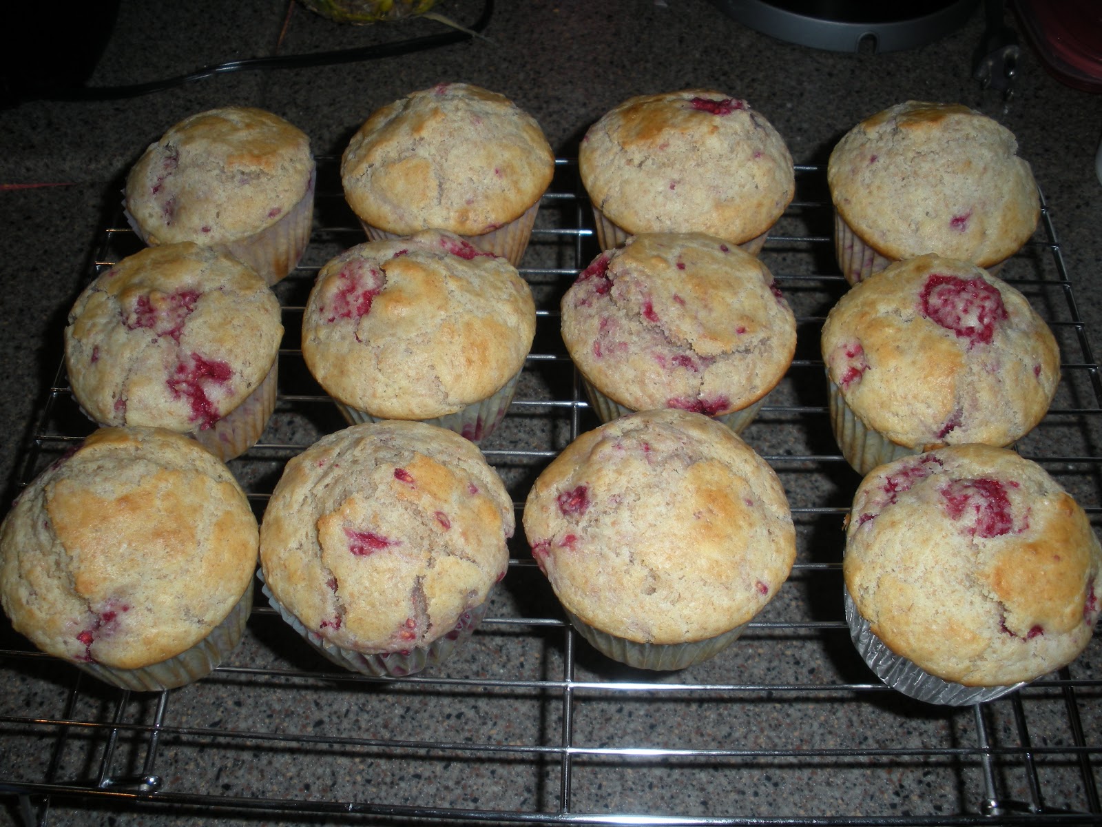 Kendra's Kitchen Creations: Muffin Kick Round 2: Old-Fashioned Raspberry