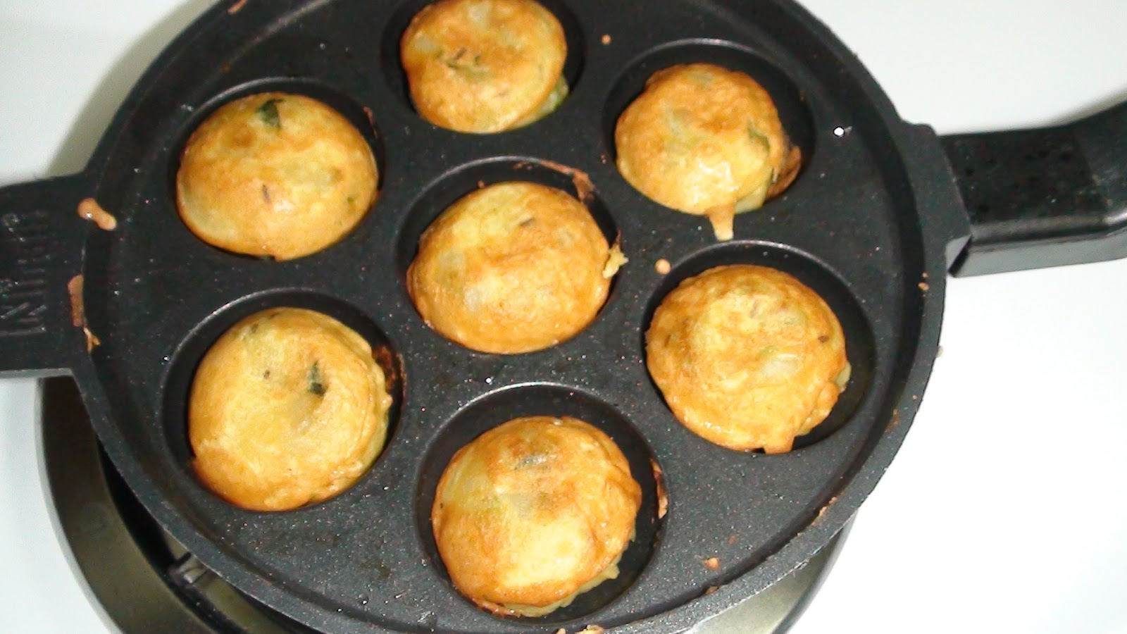 Queen of my kitchen: Vada Pav