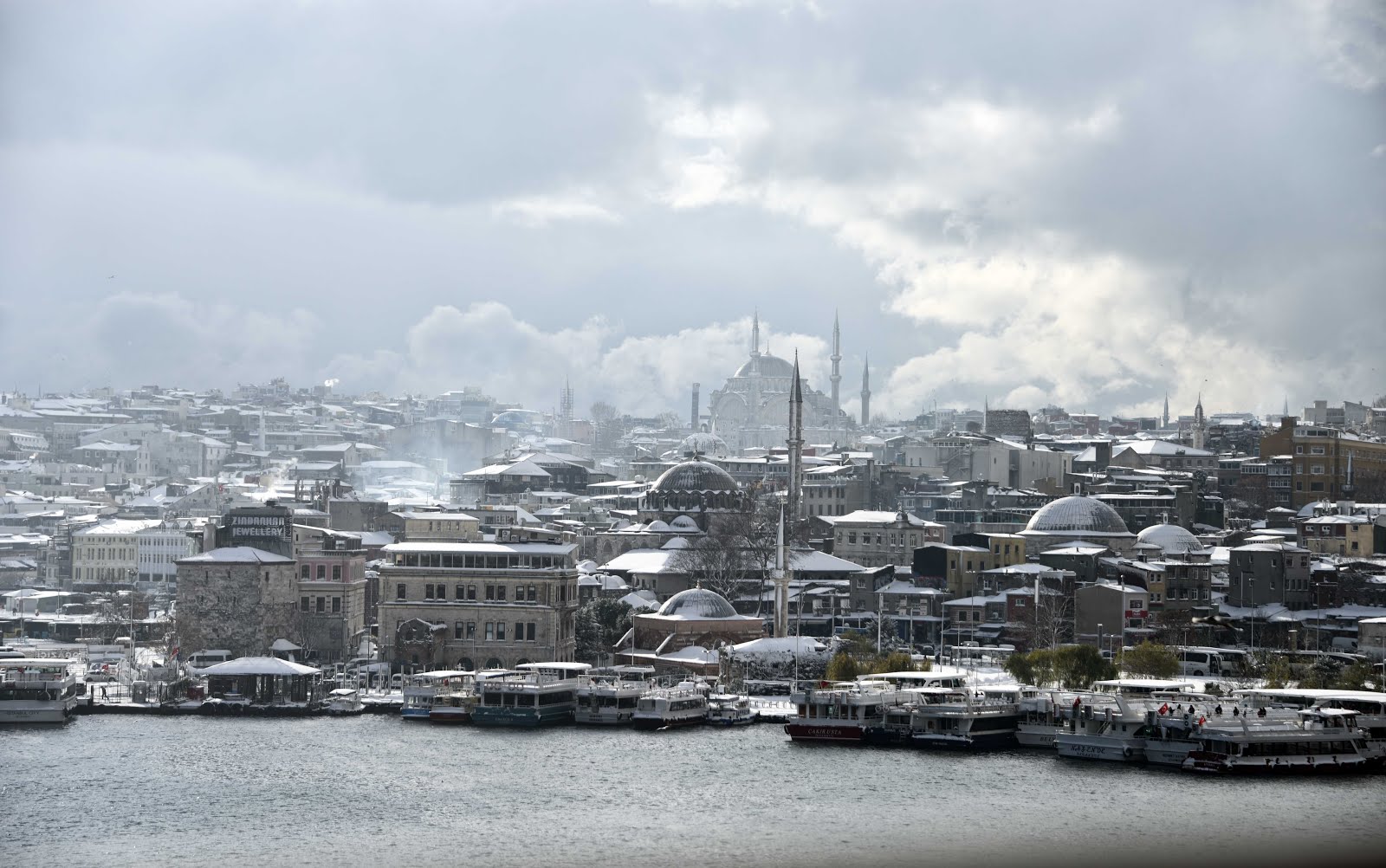 Günlük Fotoğraf Servisi: İstanbul'da Kar Yağışı