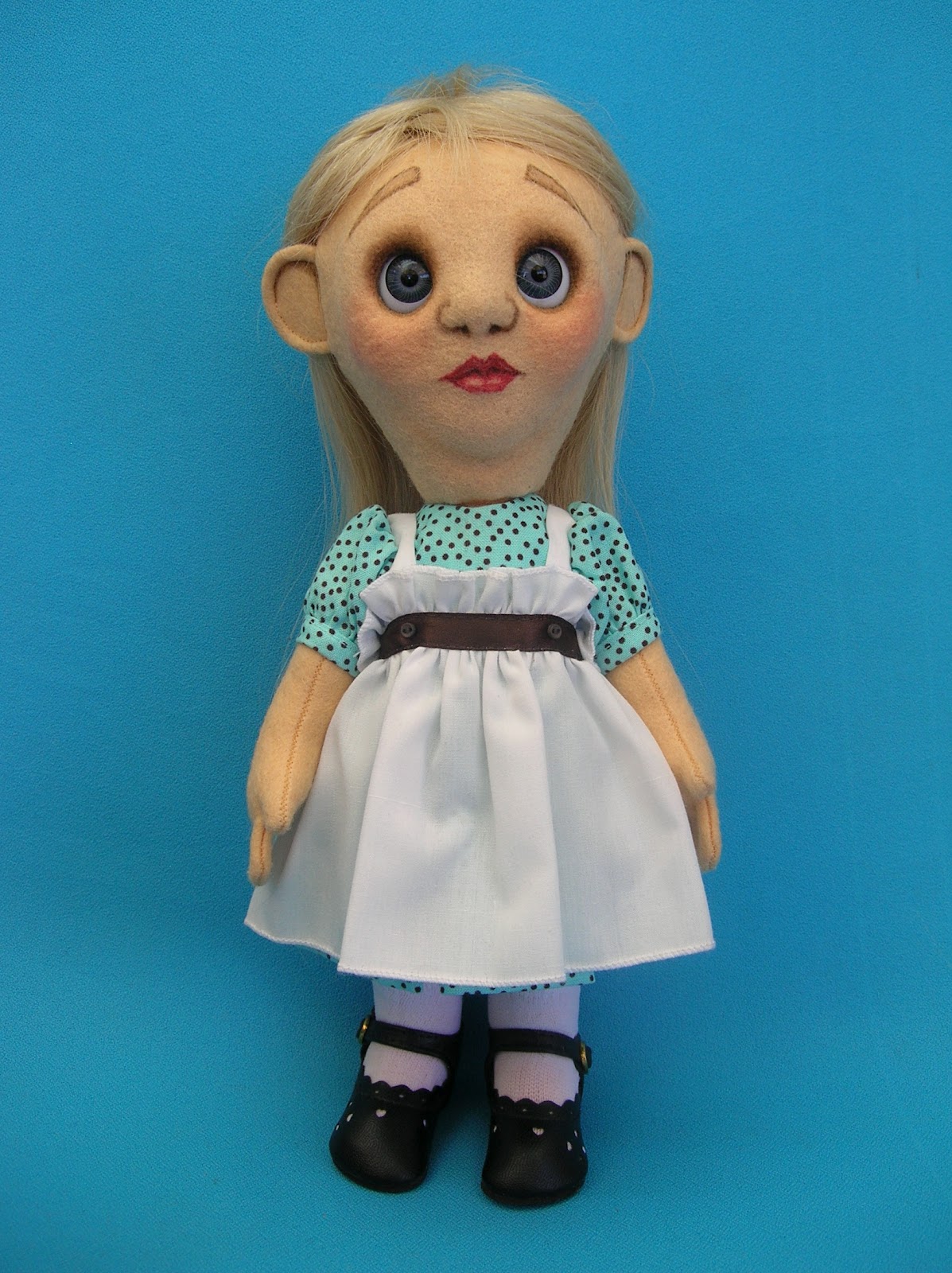 ODD-Jects d'Art: PRESSED/MOLDED FELT FACE DOLLS