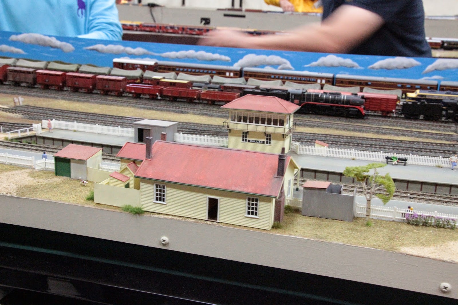 Barcoola: Hobsons Bay model Railway Exhibition 2014 report.