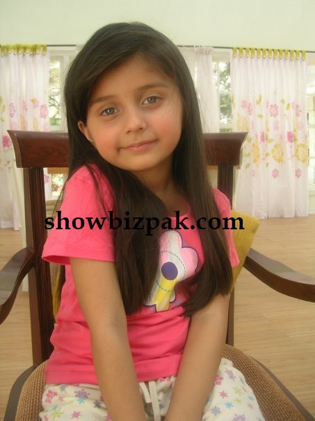 Pakistani Showbiz : Baby Sara Kashif