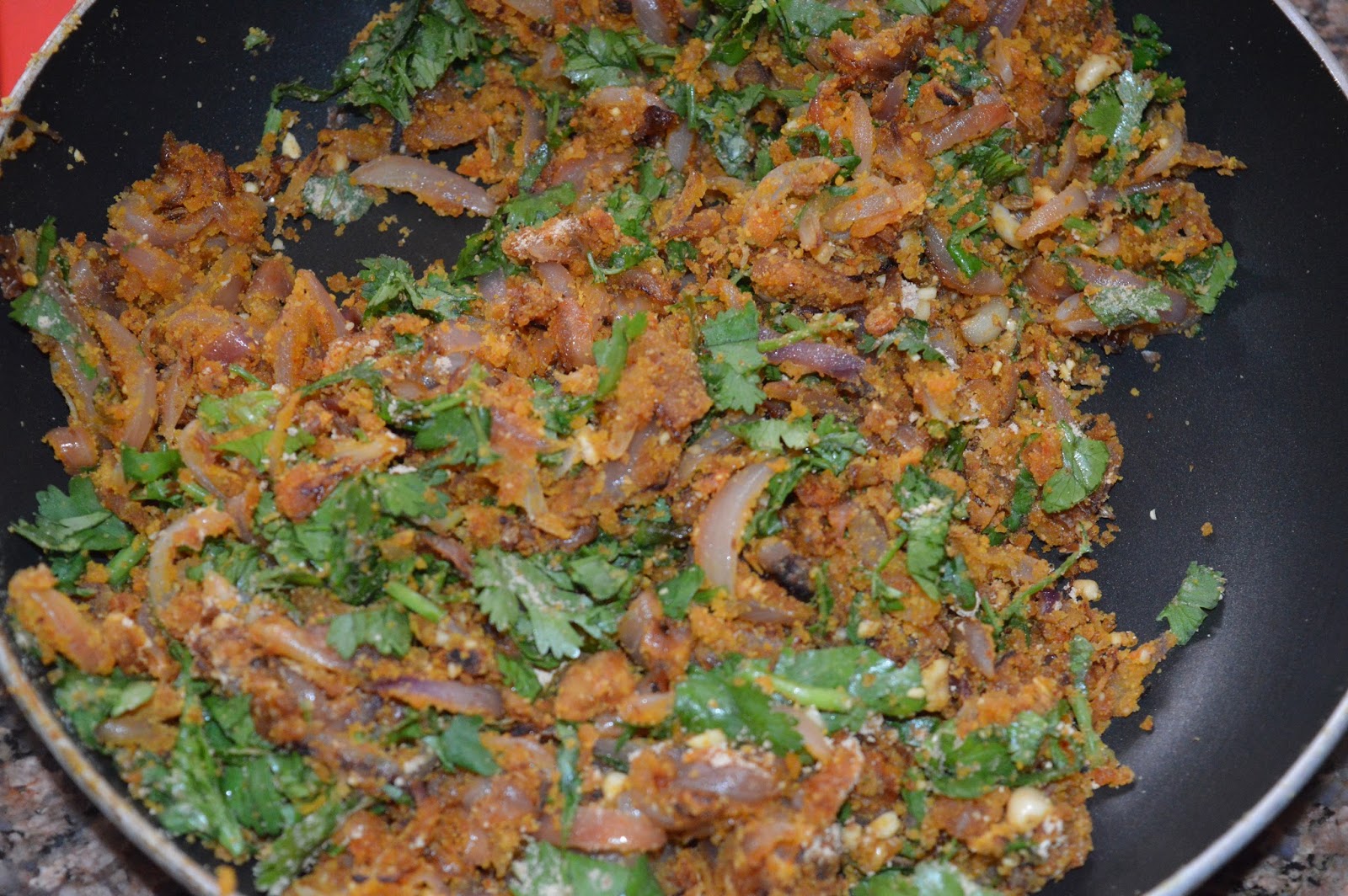 exotic-n-easy cooking: Onion Kachori (Deep fried Indian onion bread)