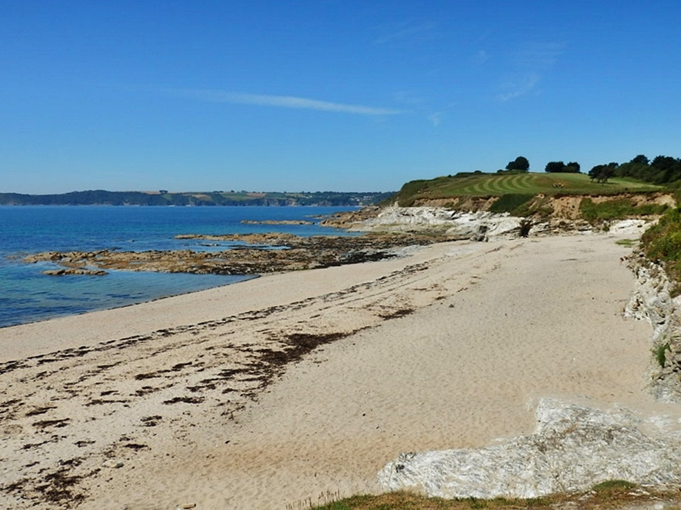 Mike's Cornwall: A Short Walk From Spit Beach to Carlyon Bay