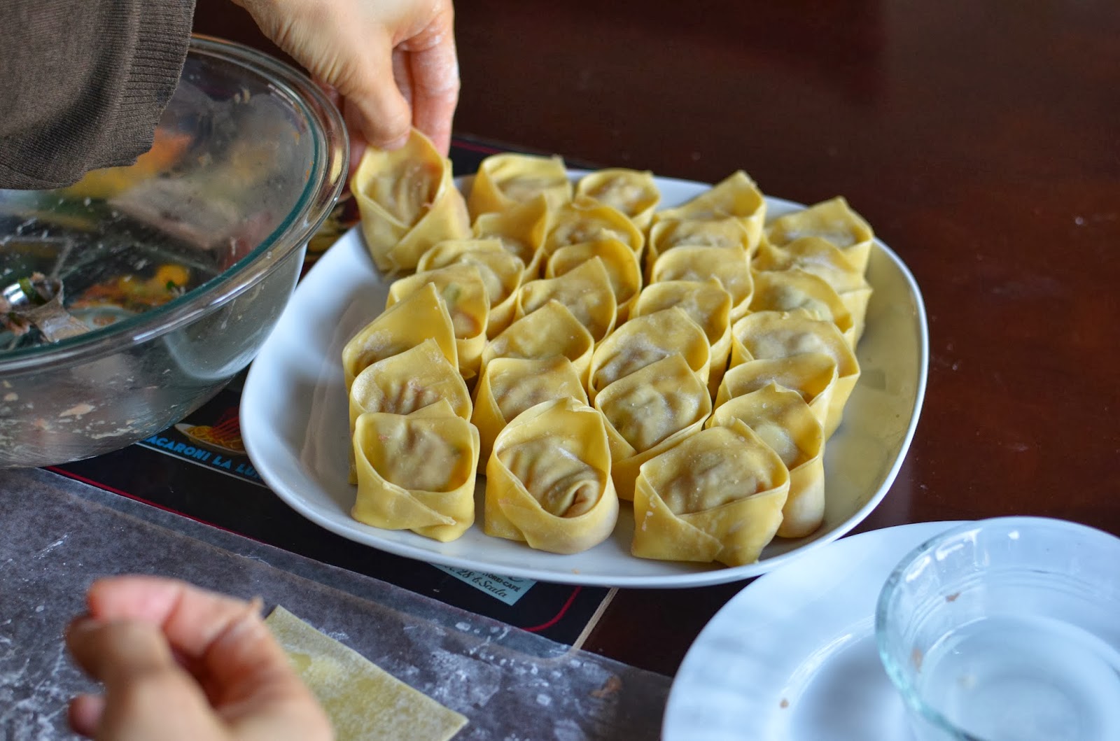 Playing with Flour: Making wontons