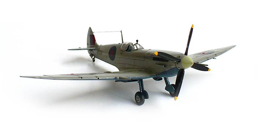 The Great Canadian Model Builders Web Page!: Supermarine Spitfire MK VII