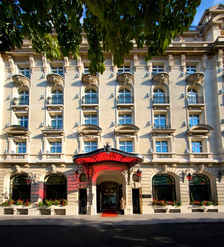 Le Royal Monceau Raffles Paris, 5* Luxury Hotel