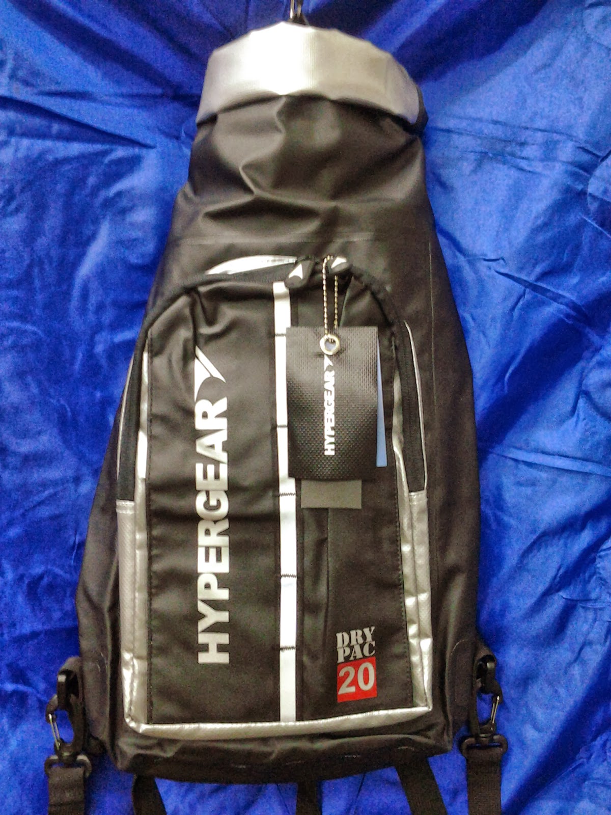UNIVERSAL SPORTS AND ADVENTURE: Hypergear Waterproof Bag