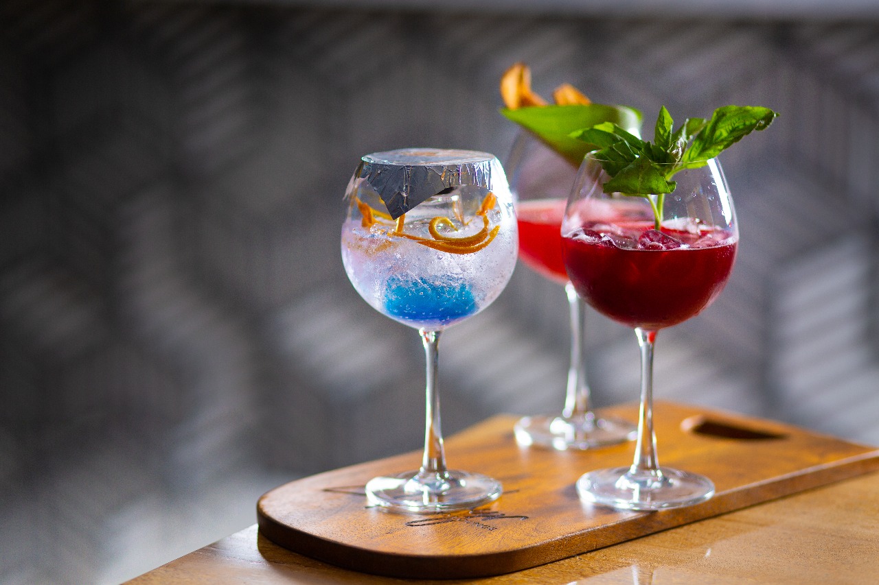 Zephyr: Signature Cocktails at the New Gastro Lounge in Town | Foodaholix
