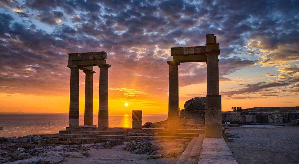 ΕΝΝΕΑ ΕΤΗ ΦΩΤΟΣ: ΜΕ ΤΗΝ ΥΠΟΤΑΓΗ ΤΟΥ ΠΡΟΣΩΠΙΚΟΥ ΣΥΜΦΕΡΟΝΤΟΣ ΣΤΟ ...