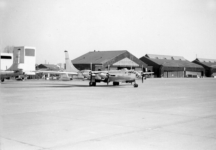 Michael G Skidmore: TACHIKAWA AIR BASE 1945-1977