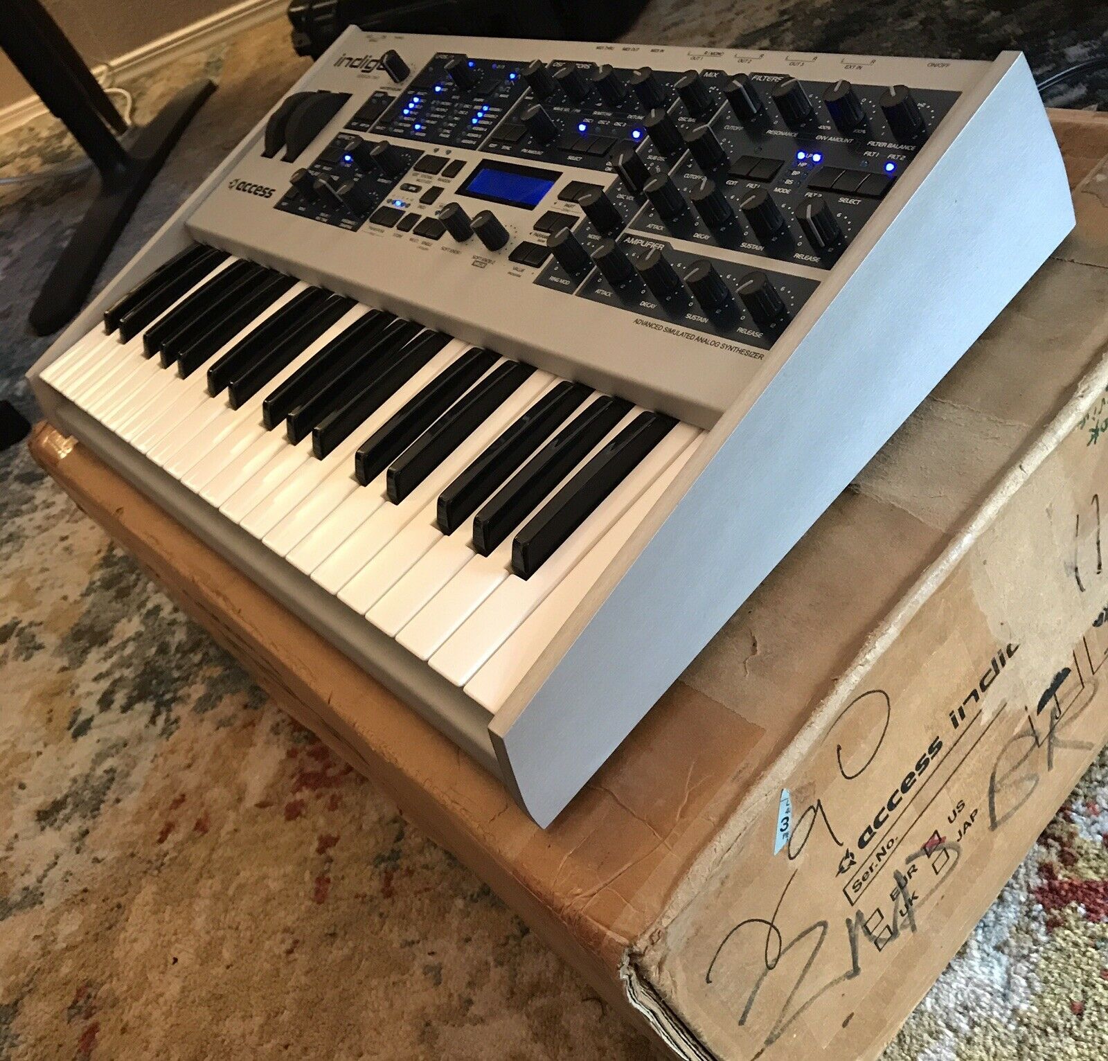 MATRIXSYNTH: Access Virus C Indigo 2 Keyboard Synthesizer SN 10200063 w ...