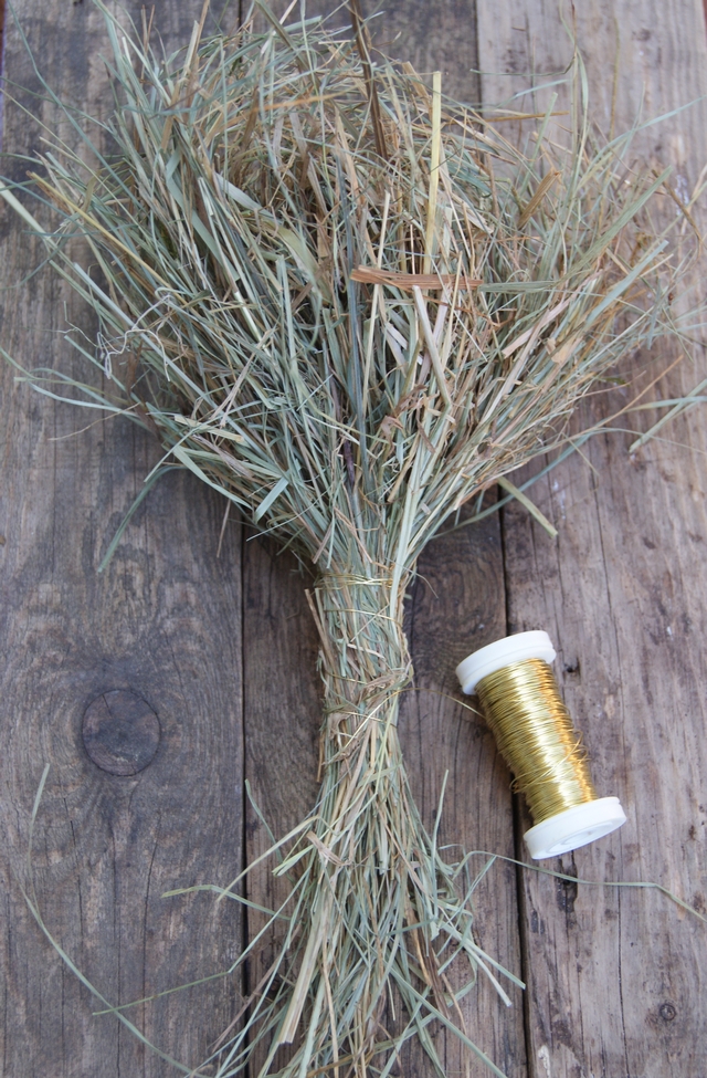 Filz und Garten - Gartenblog: Basteln für Muttertag: DIY - Ein Herz aus Heu