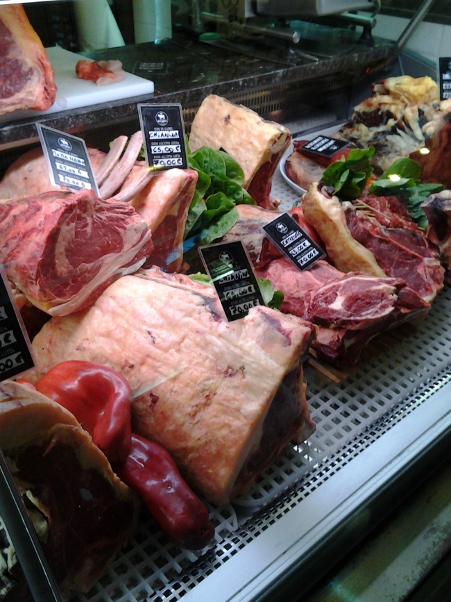 mmm...buonissimo!: THE MEAT MARKET