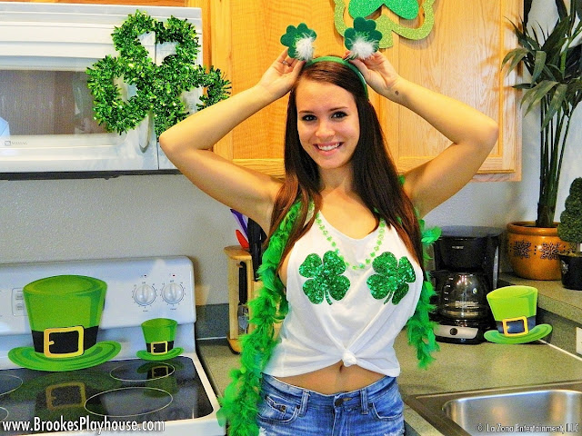 Gostosas Nuas: Brookes Playhouse - De Tirar o Fôlego