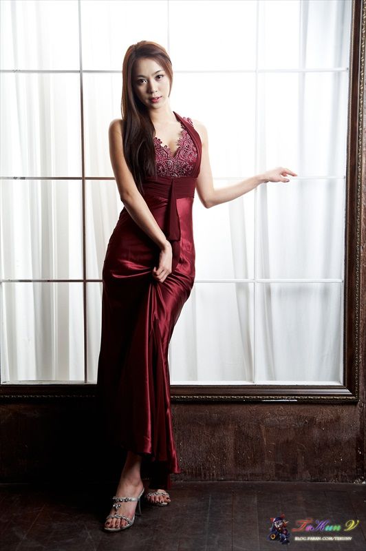 Ju Da Ha – Sultry Crimson Gown - blog girls