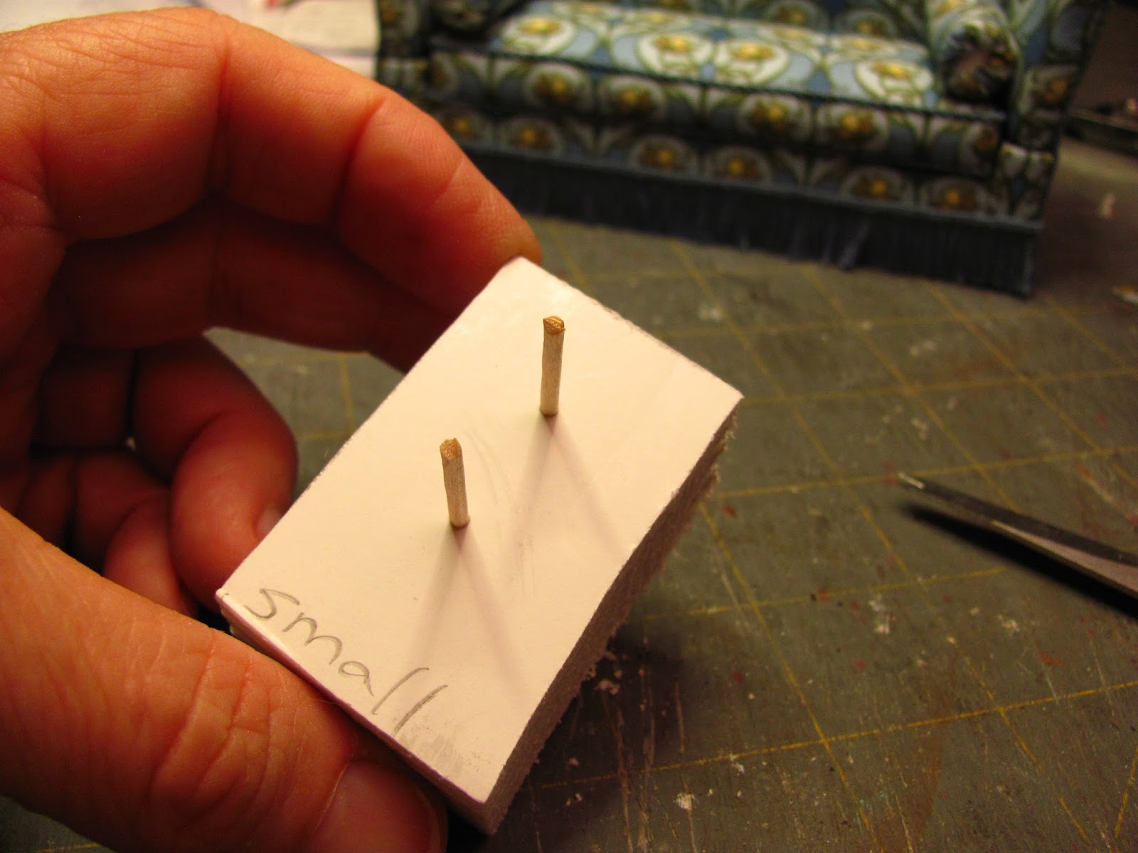 Dollhouse Miniature Furniture - Tutorials | 1 inch minis: Pictures ...