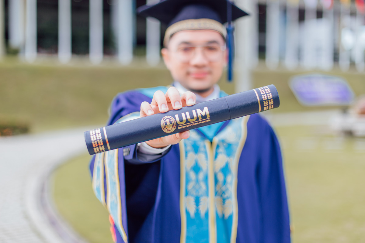 Personal Session, UUM Convocation | Not so Purrfect Picture