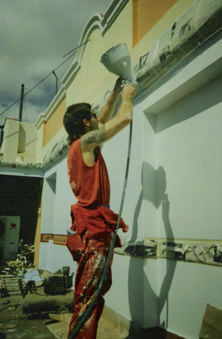 Restauración de una fachada Modernista | TREBALLS VERTICALS PENEDÈS