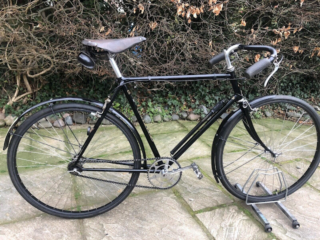 ON THE DROPS: Raleigh Racers: North Road, Club & Record Models, 1925-1933