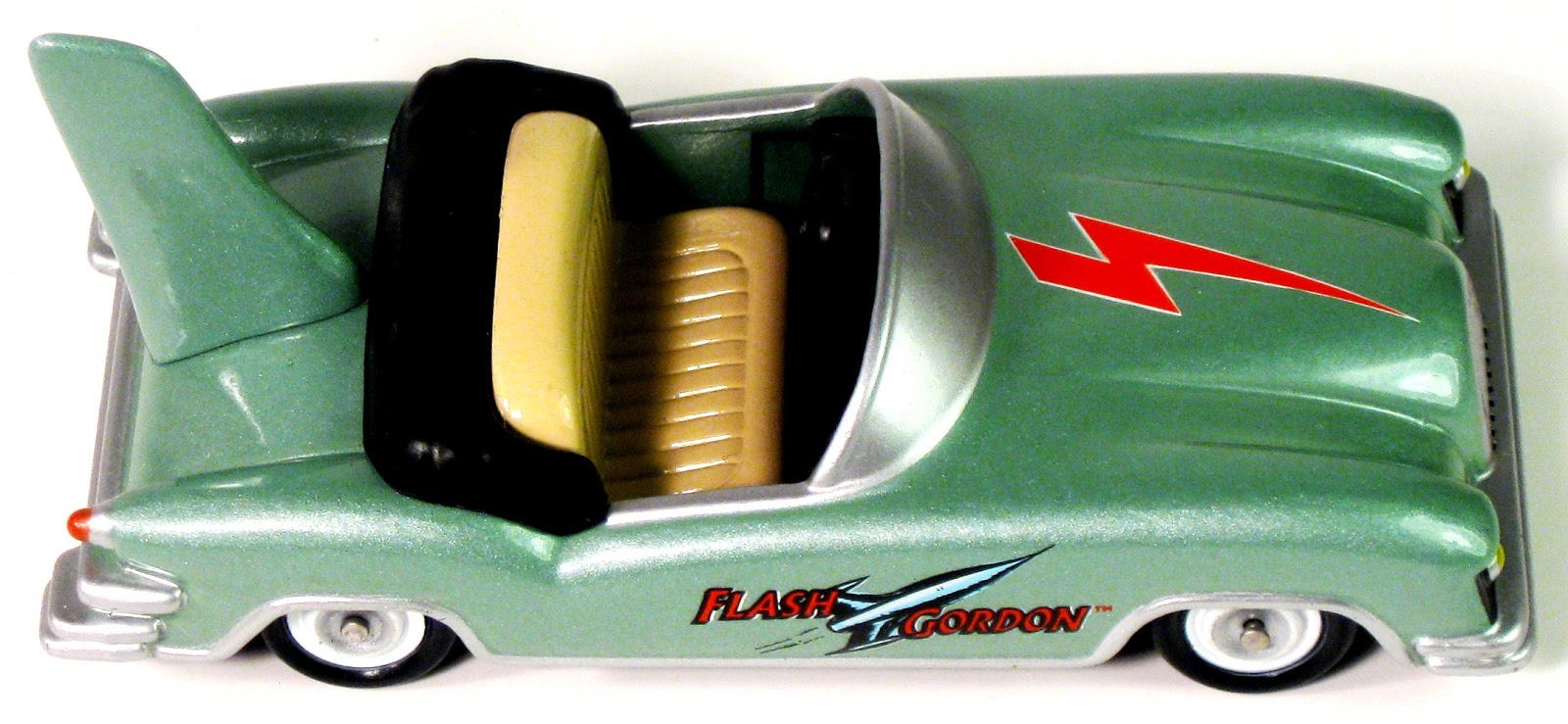Toys and Stuff: Gearbox Toys 2006 Flash Gordon Space Car