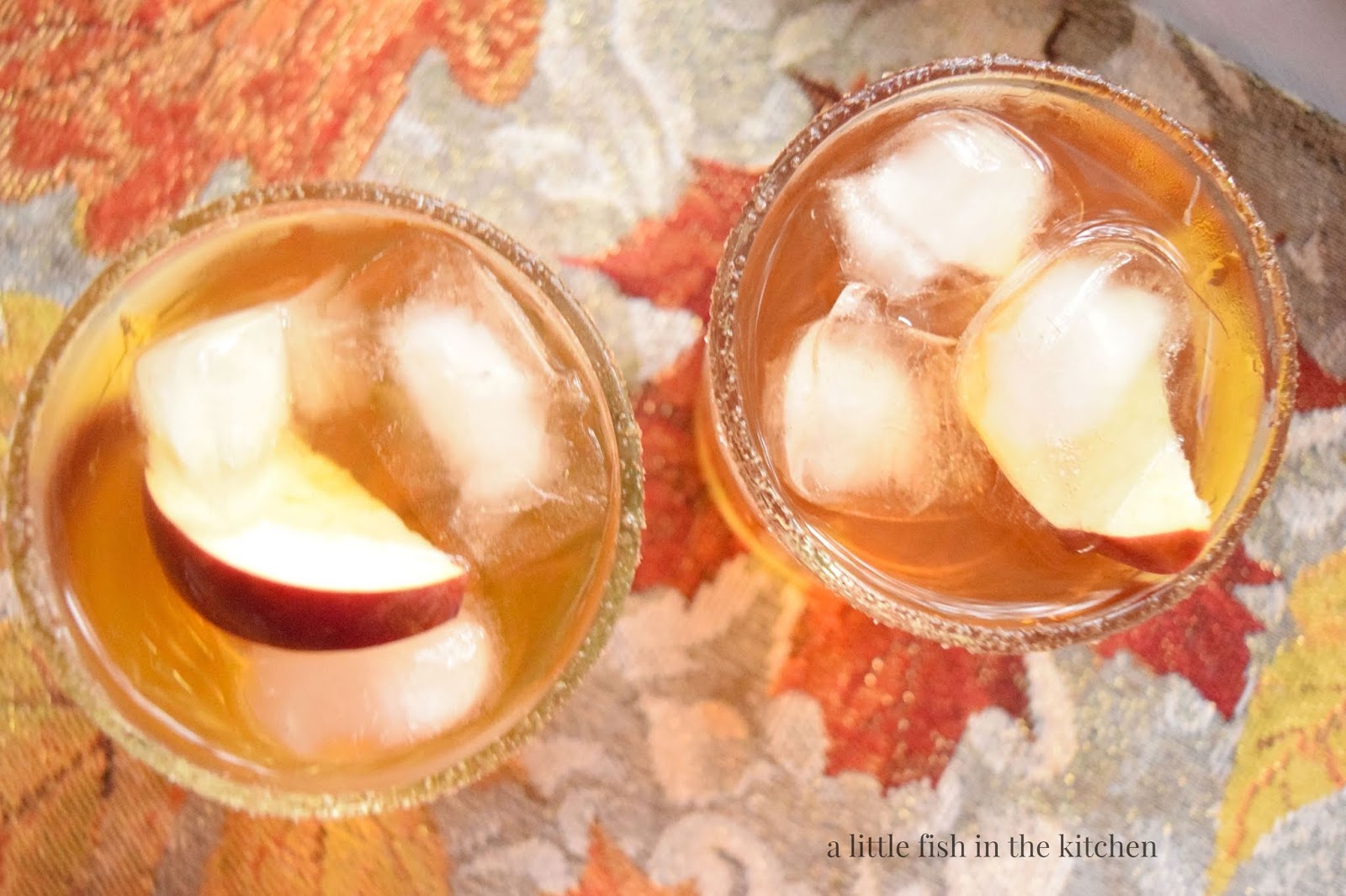 Golden Apple Cider-Ginger Mocktail (Recipe + Video) – A Little Fish in ...