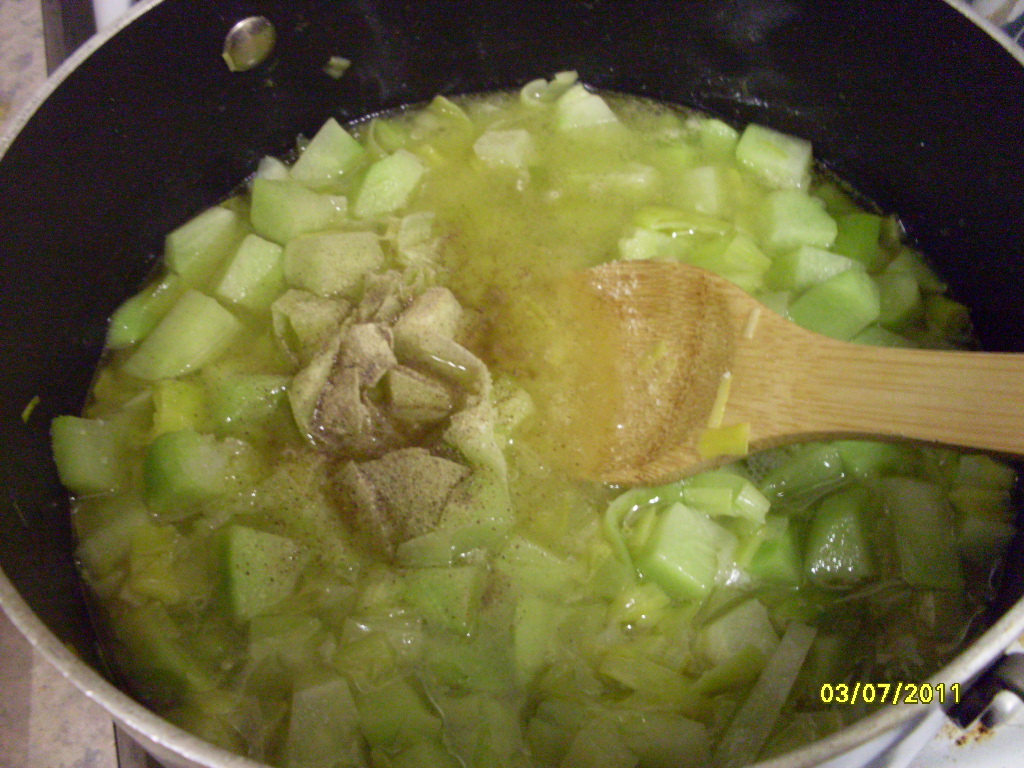 Just Like My Nan Made: Leek & Choko soup