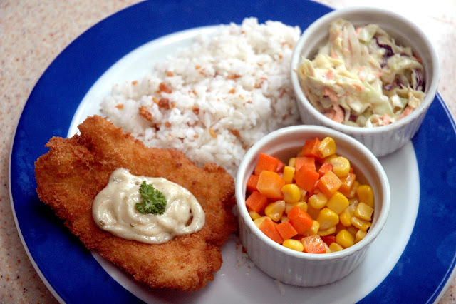 DUDE FOR FOOD: Make It A Blue Plate Dinner at RACKS