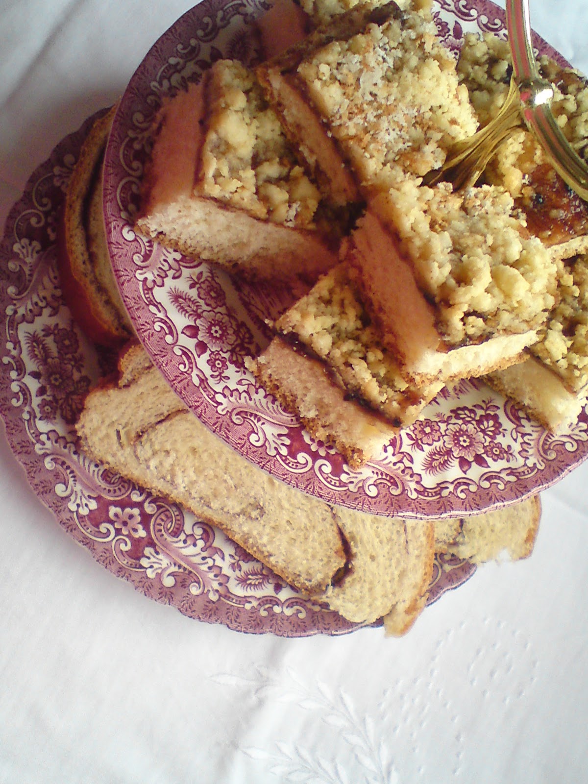 Gulchathaii: Grandma's Cinnamon Roll (Strudel)