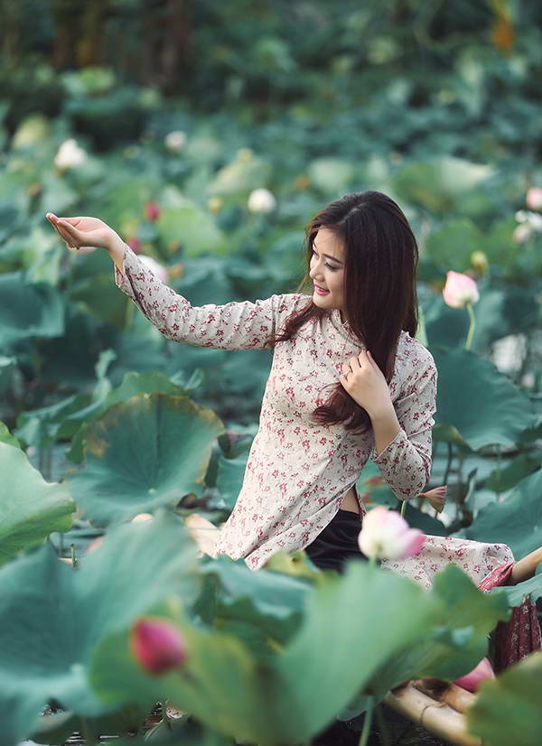 Vu Thuy Dung and Lotus Flower - Asian Girl