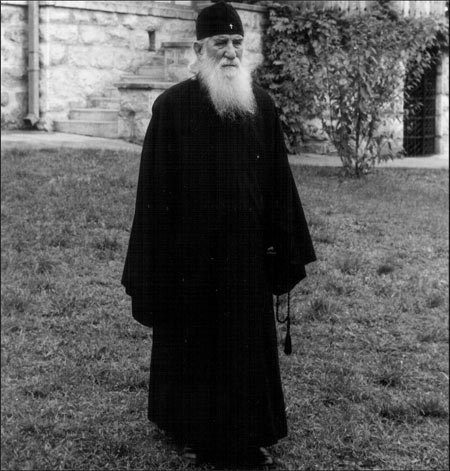 Gli attributi della Chiesa ( S. Justin Popovic)