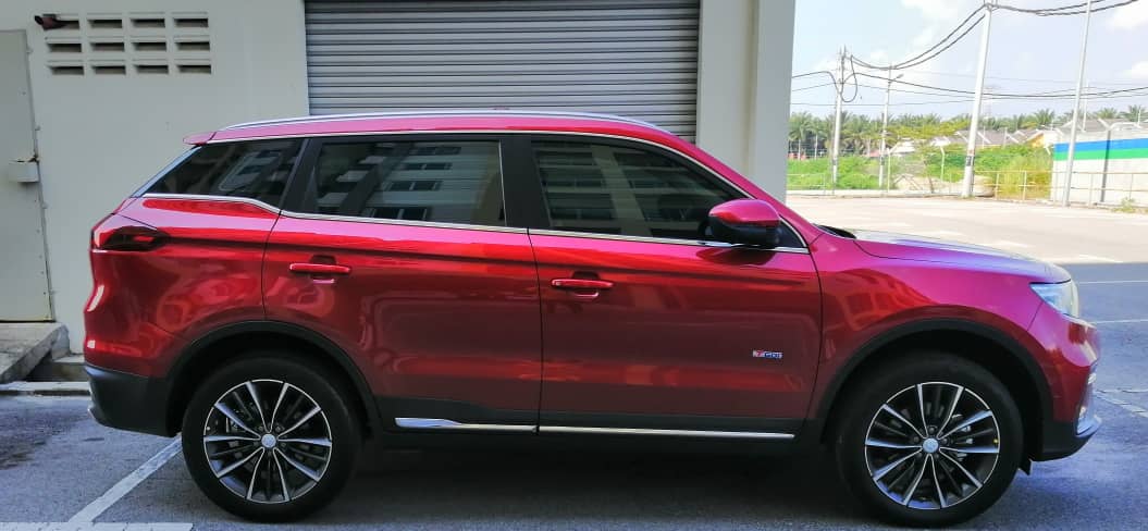 PROTON X70 dan Range Rover VELAR