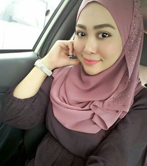 Mamah Muda Berjilbab Ditambah Bugil Dengan Gaya Binal | Skandal Foto Bokep ABG | Situs Film ...